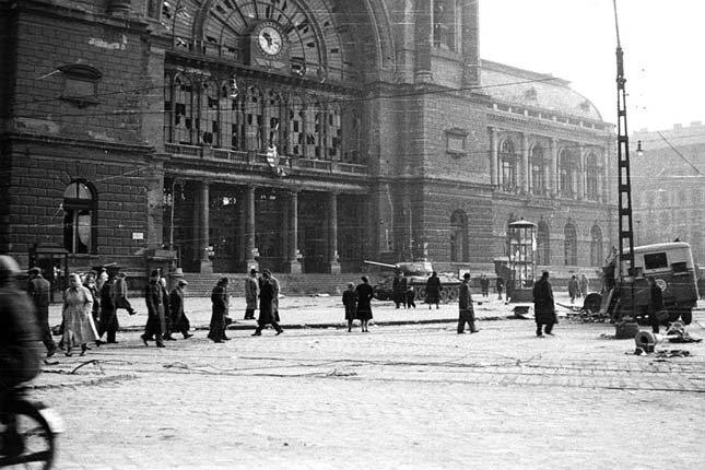 Az 1956-os forradalom ritkán látott képeken | Érdekes Világ